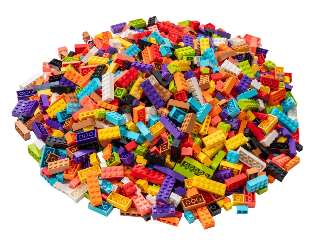 Lego : de la quasi-faillite à une success story à 10 Mds€ - creditnews